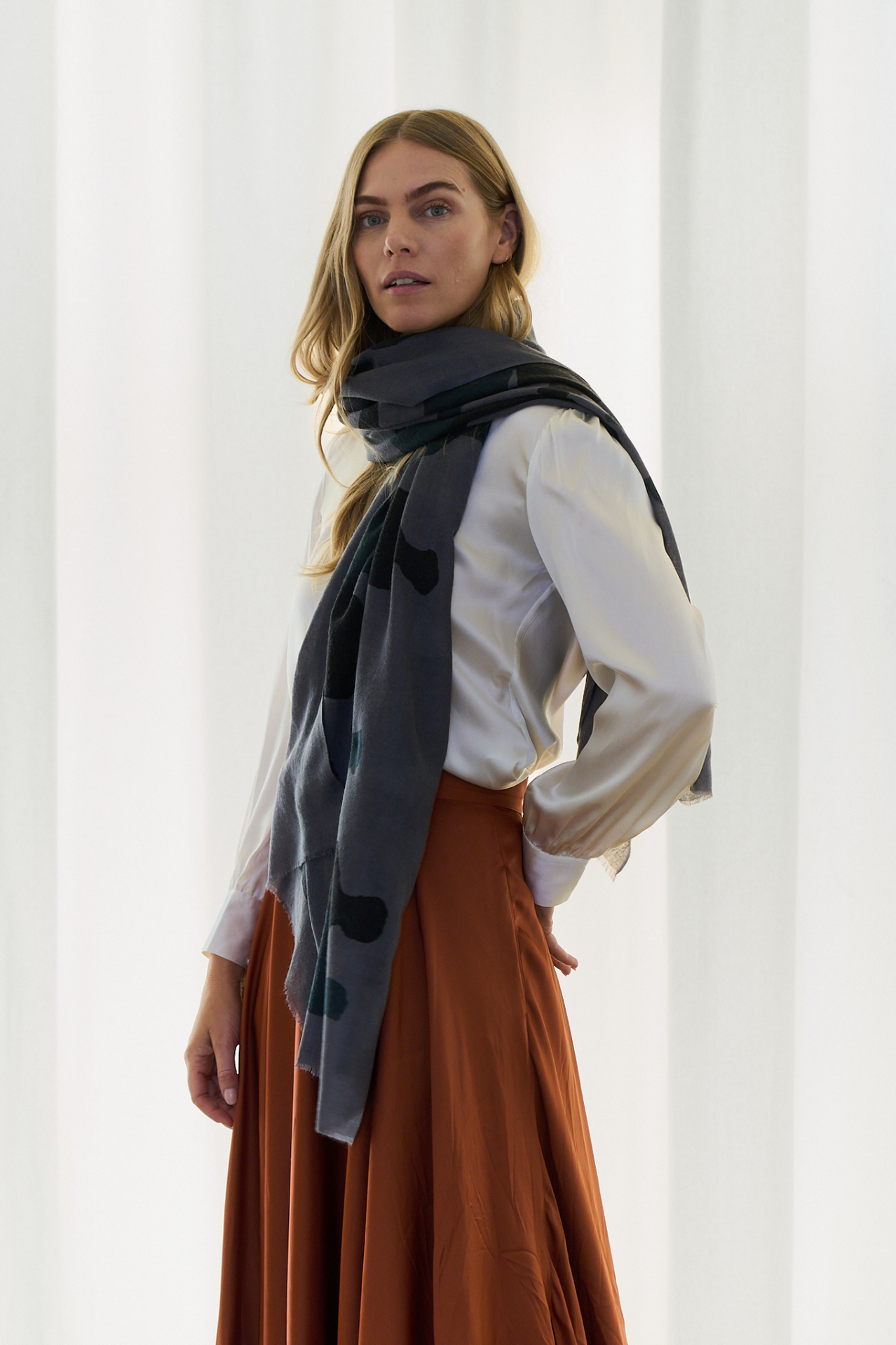 Support Life Changing Art – The Lalela Scarf