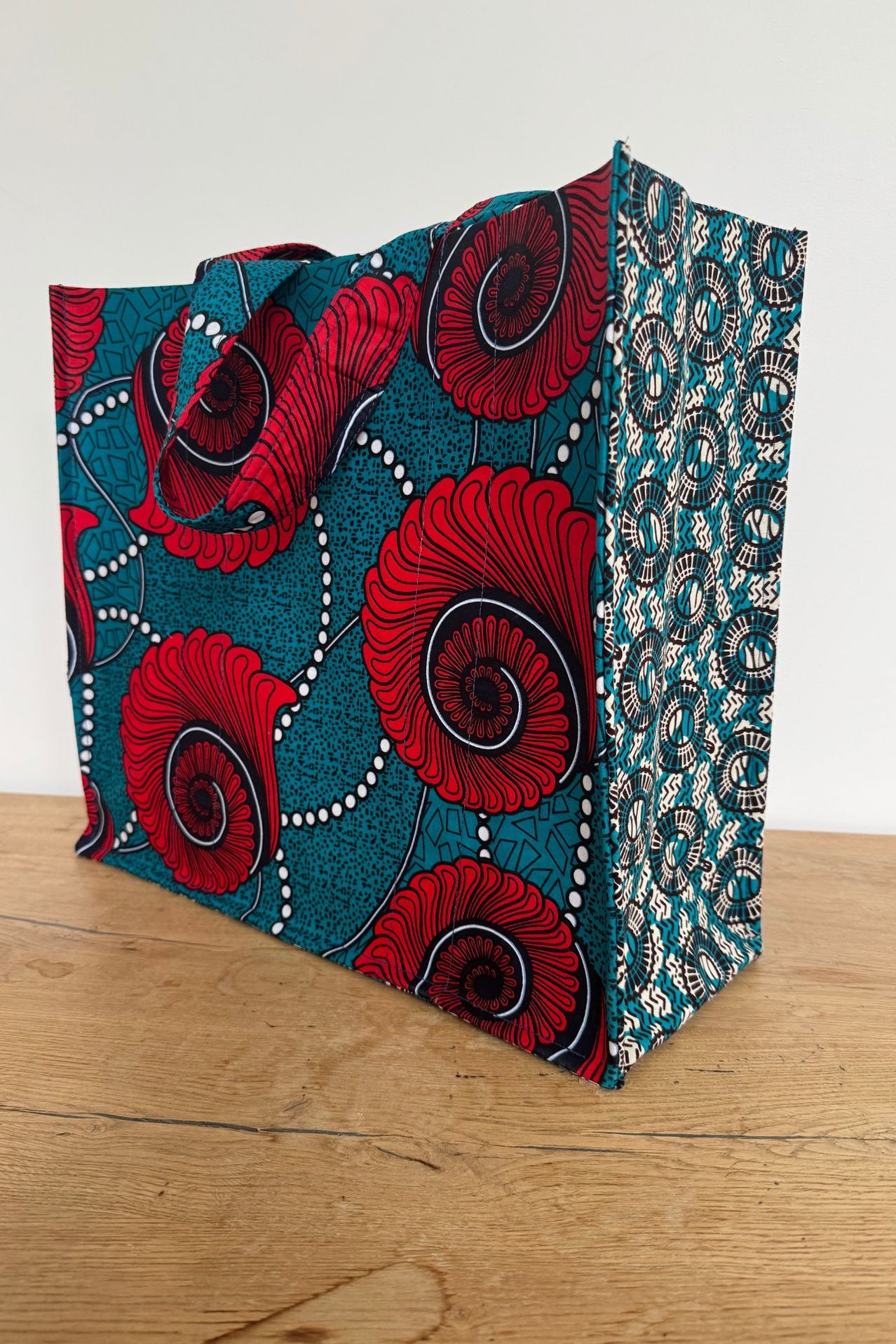 Support Life Changing Art – The Lalela Scarf