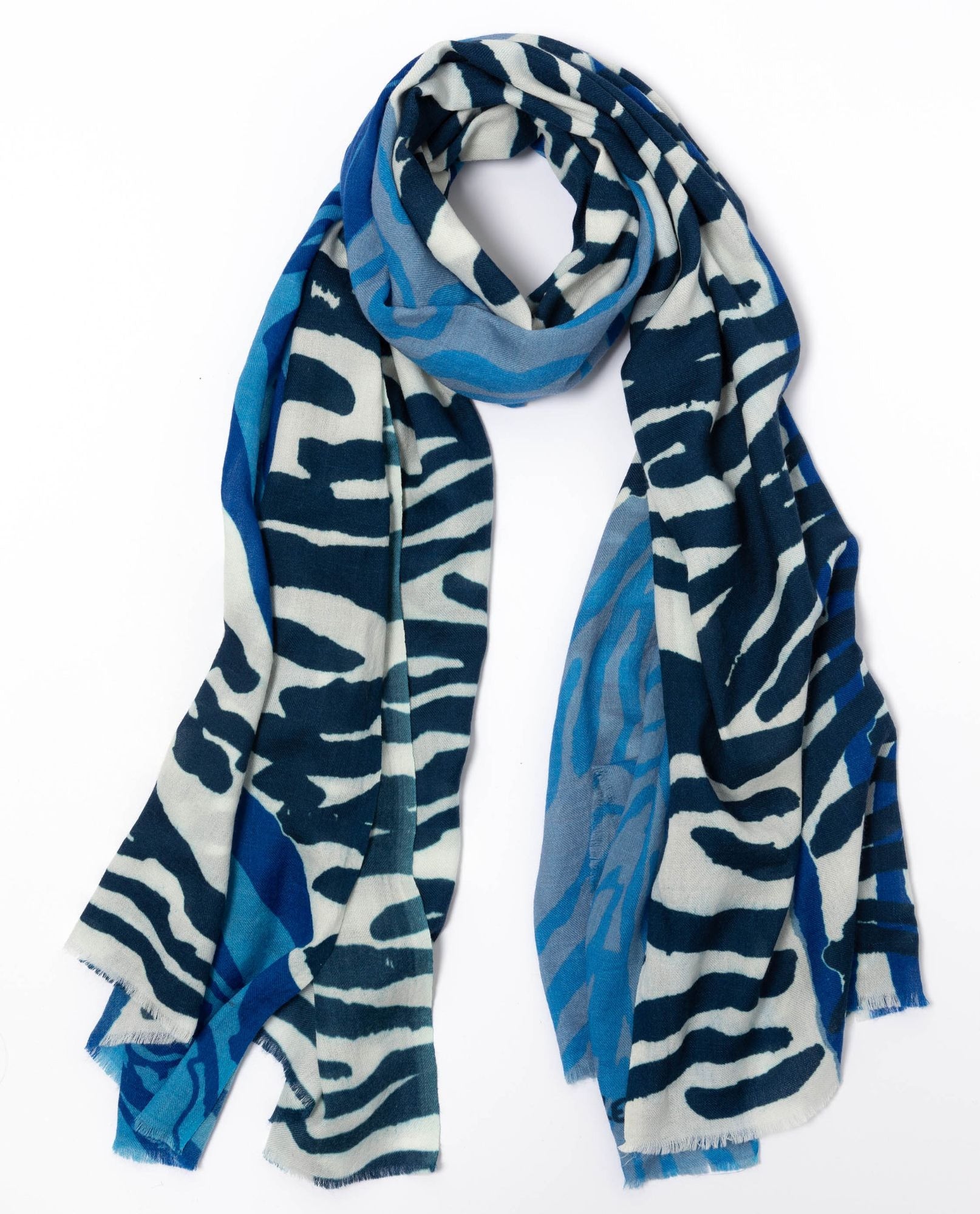 Support Life Changing Art – The Lalela Scarf