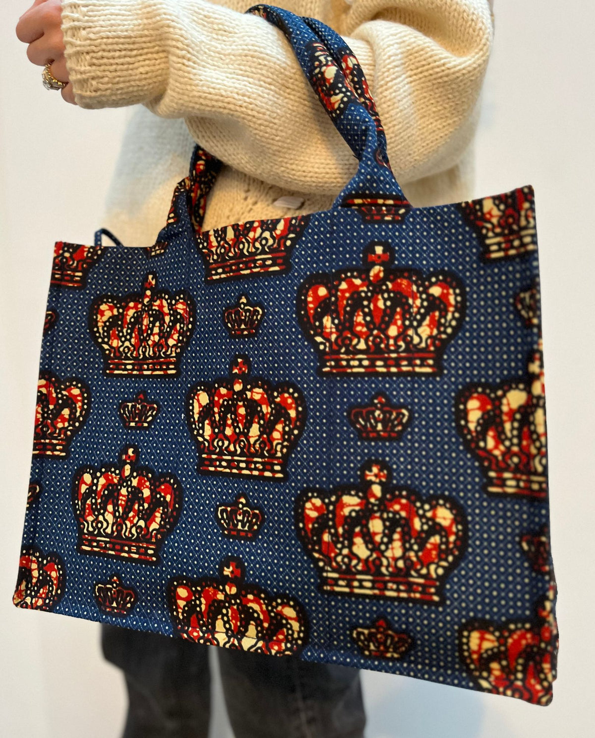 Support Life Changing Art – The Lalela Scarf
