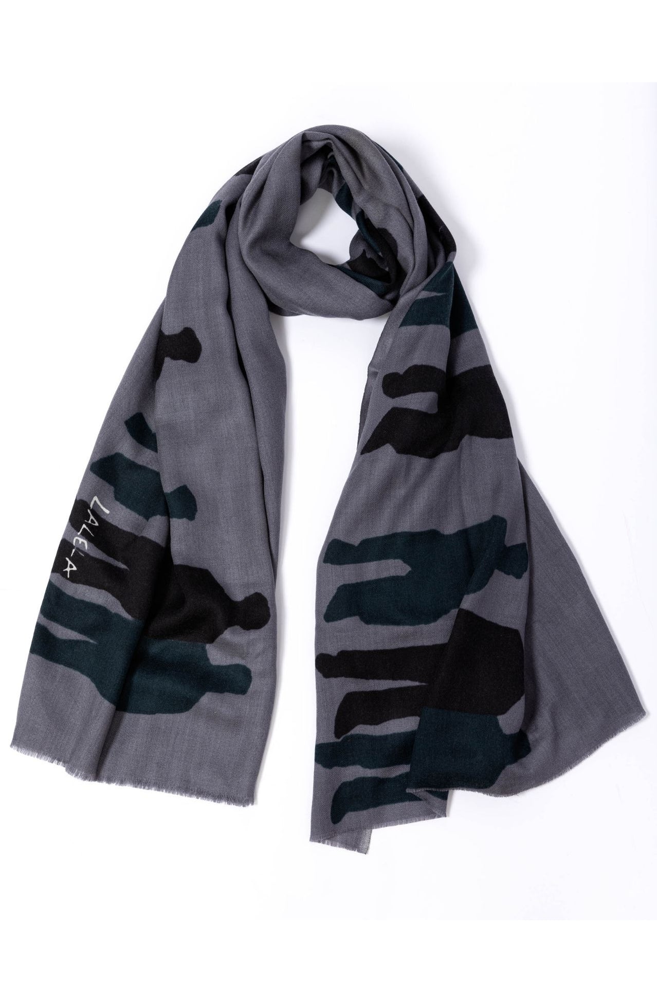 Support Life Changing Art – The Lalela Scarf